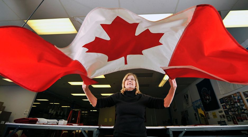 Most Canadians proud to fly flag, think Canada is world's best country ...