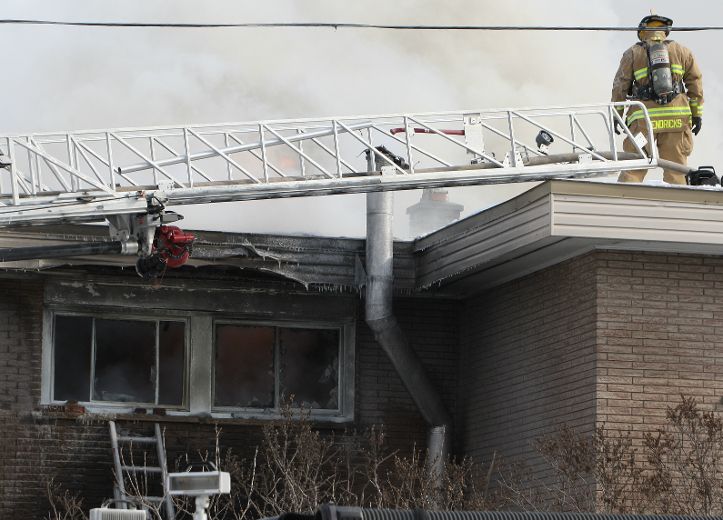 Investigators move in to Moodie Dr. fire scene | Ottawa Sun