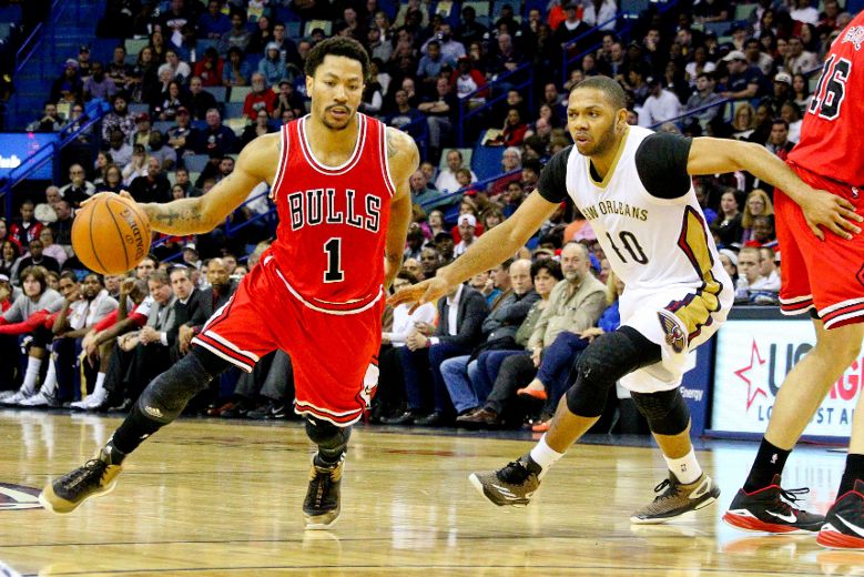 Bulls in shock as Derrick Rose tears knee ligaments again | Toronto Sun