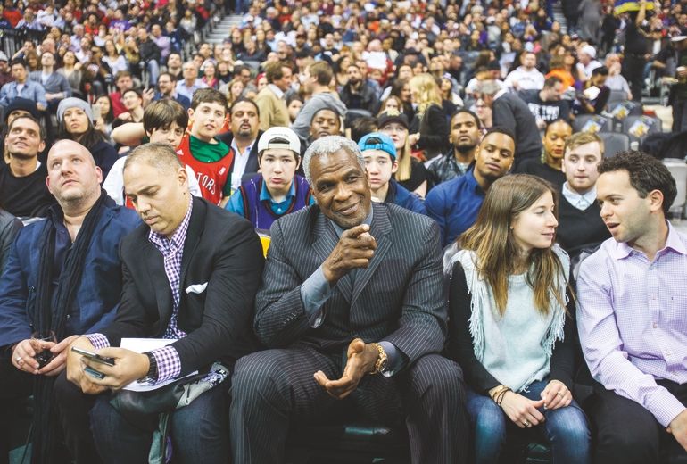 Raptors honour Oakley | Toronto Sun