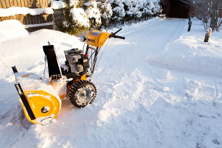 Snowblower operated by dad runs over, kills young son | Toronto Sun