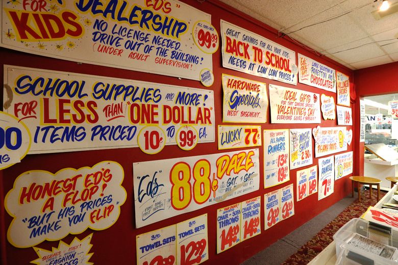 Honest Ed's sells more of the their famous signs | Toronto Sun