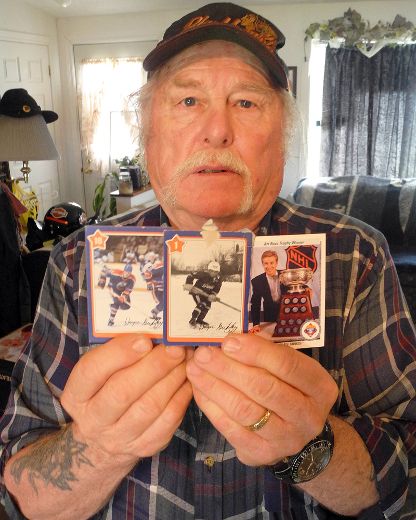 Ontario man 'sick to his stomach' over theft of Gretzky card collection ...