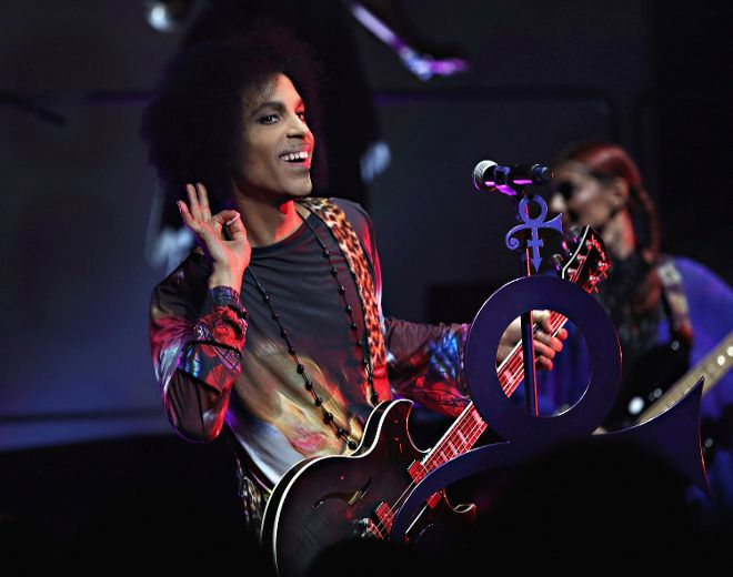Prince brings funk to T.O. with pop-up concert | Toronto Sun