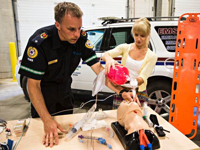 Edmonton Sun scribe gets a crash course on being a paramedic | Edmonton Sun