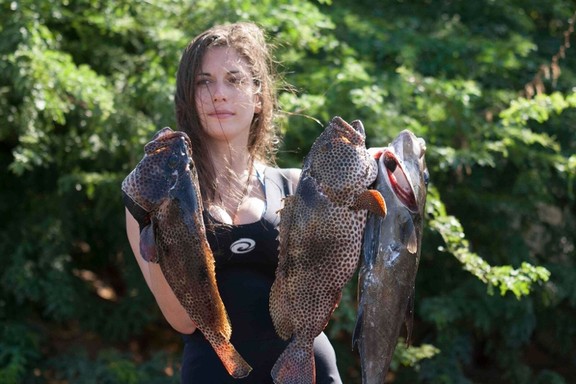 Canadian 'spearfishing huntress' fights stereotypes with social media ...