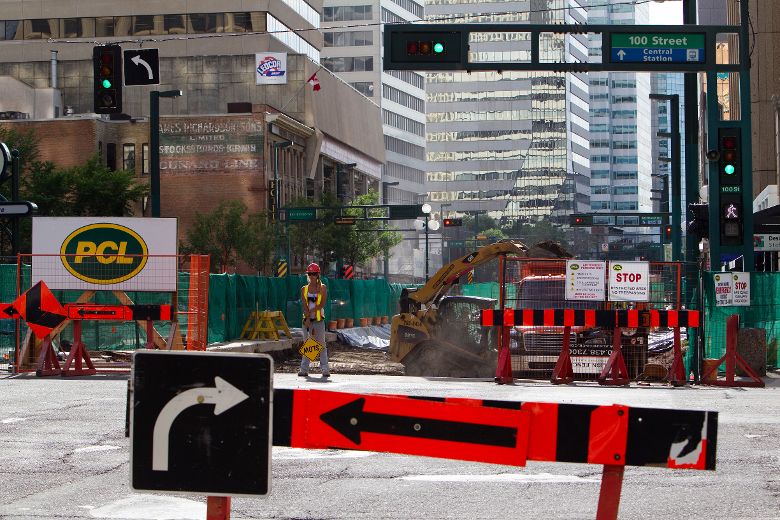 New traffic lights along Jasper Ave. in Edmonton | Edmonton Sun