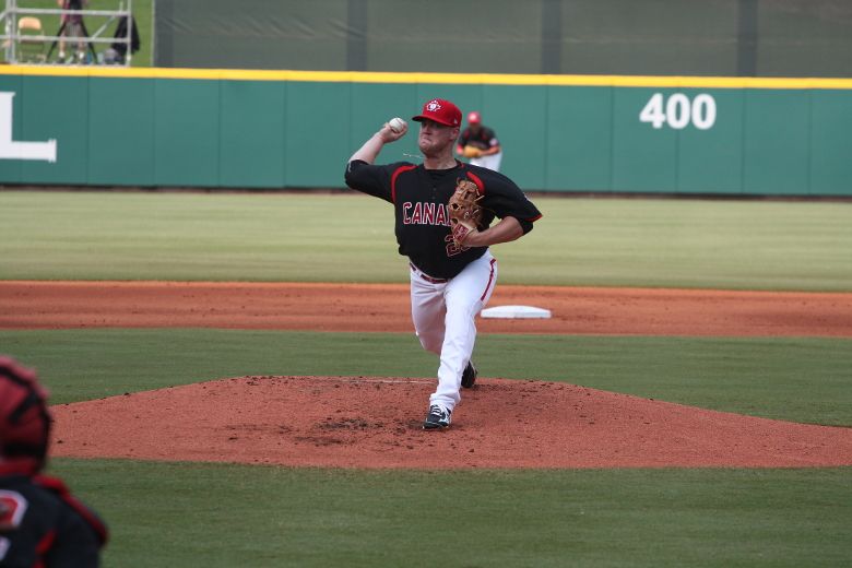 Canada's Mortensen schools Americans | Toronto Sun