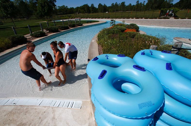 How to stay safe at increasingly popular waterparks | Toronto Sun