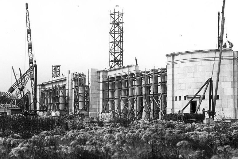 Princes' Gates put new face on CNE | Toronto Sun