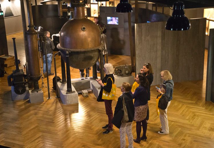 Paris launches major perfume museum in heart of luxury capital ...