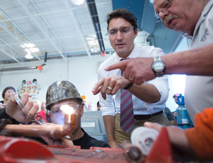 Justin Trudeau talks skilled trades in close Ontario riding | Toronto Sun