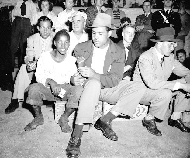 My London: Joe Louis's fastball Punchers a knockout at Labatt Park ...