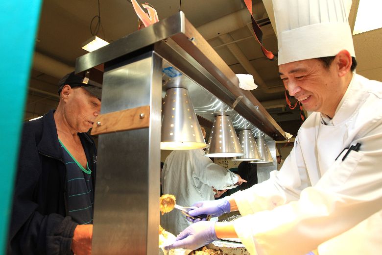 NAIT students cooking Thanksgiving dinner for Boyle Street Community ...