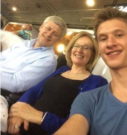 Now old enough to vote, Ben Harper goes for dad | Toronto Sun