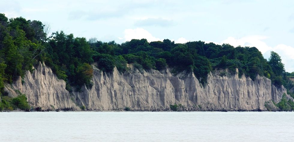 Lake Erie shoreline management plan says erosion of bluffs is a fact of ...