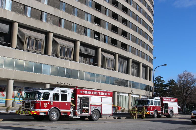 Sixteen people sent to hospital after overnight fire in Kenwick Place ...