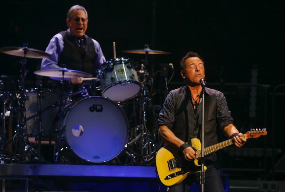 Classic Bruce Springsteen rocks Toronto with River Tour stop | Toronto Sun