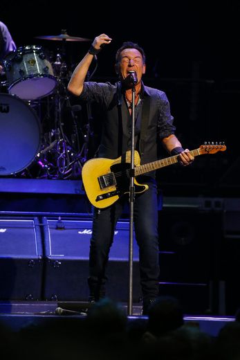 Classic Bruce Springsteen rocks Toronto with River Tour stop | Toronto Sun