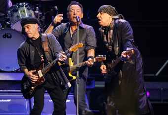 Classic Bruce Springsteen rocks Toronto with River Tour stop | Toronto Sun