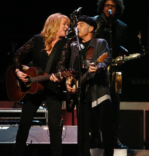 Classic Bruce Springsteen rocks Toronto with River Tour stop | Toronto Sun