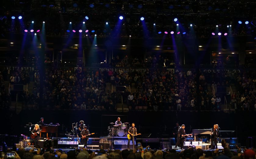 Classic Bruce Springsteen rocks Toronto with River Tour stop | Toronto Sun