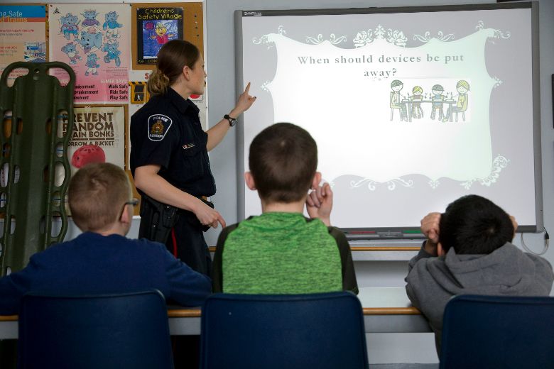 London police teaching Internet safety to elementary school students ...