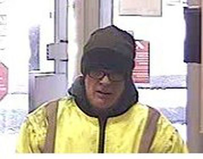 Video released of man sought in bank robbery | Toronto Sun