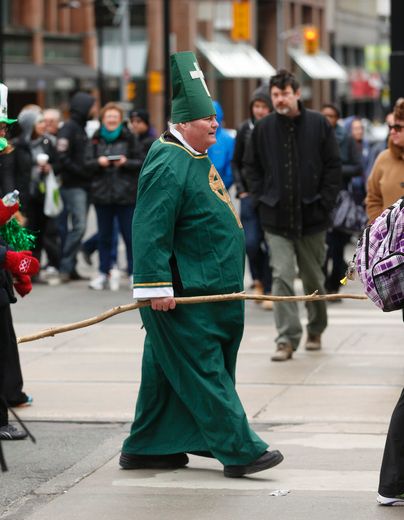 Thousands turn out for Toronto's St. Patrick's Day parade | Toronto Sun