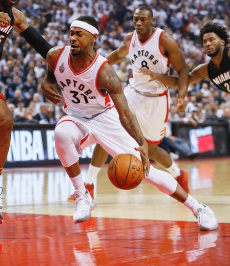 Raptors' Terrence Ross steps up in Game 2 against Heat | Toronto Sun