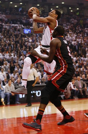 Raptors get it done in Game 5, seize 3-2 series lead | Toronto Sun