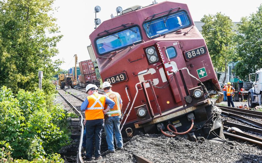 Human error eyed in CP Rail derailment in Toronto | Toronto Sun