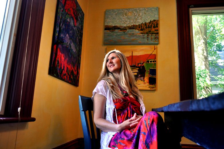Artist Amanda Rowe finds inspiration in The Maritimes | The Londoner