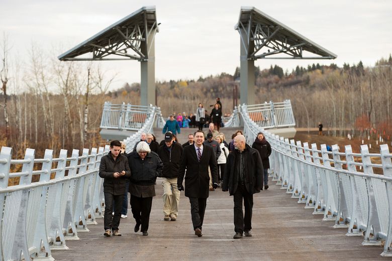 New Terwillegar Park Footbridge opens up Edmonton's river valley ...