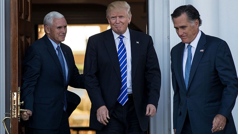 Trump and Romney, once bitter rivals, smile and shake hands | Toronto Sun