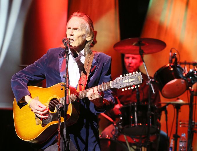 Gordon Lightfoot charms fans in Massey Hall concerts kick-off | Toronto Sun