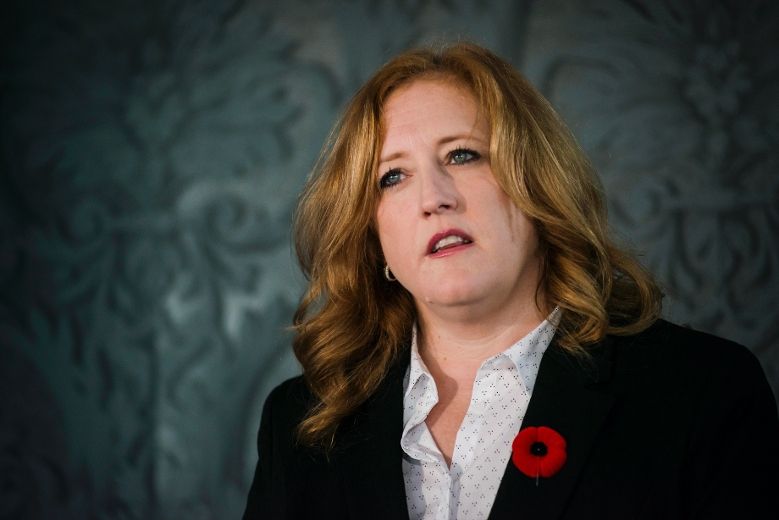 Raitt drops gloves in Conservative leadership | Toronto Sun