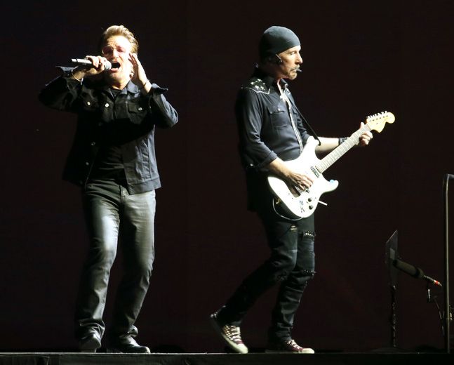 U2 gives it all but fans want more | Toronto Sun