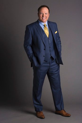 Celebrity Spaces: Tom Brown | Toronto Sun