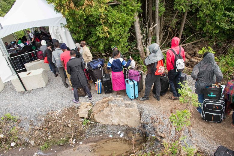 Illegal migrants receiving plenty of advantages | Toronto Sun