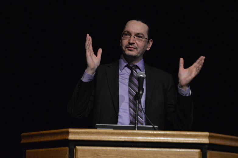 Reconciliation in the classroom: Lamoureux tells teachers they can be ...