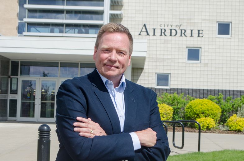 Former Flames broadcaster Roger Millions jumping into politics ...