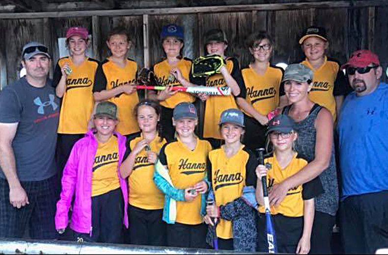 Honey Bees bring home banner | Hanna Herald