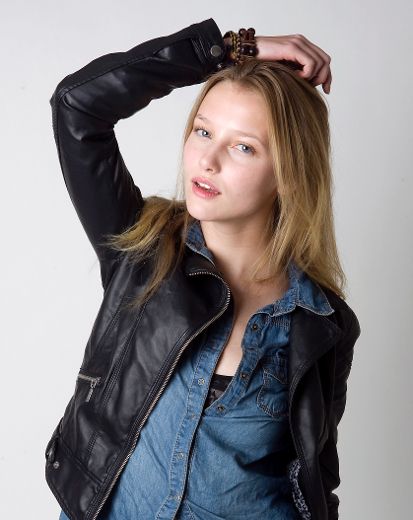 From 'farm girl' to cover model | Toronto Sun