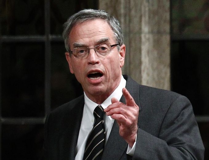 Oliver won't comment on pipeline approval process | Toronto Sun