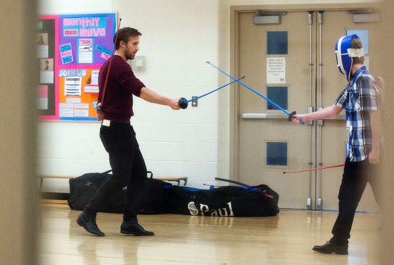 Ryan Gosling takes Eva Mendes to mom's Brock graduation | Toronto Sun