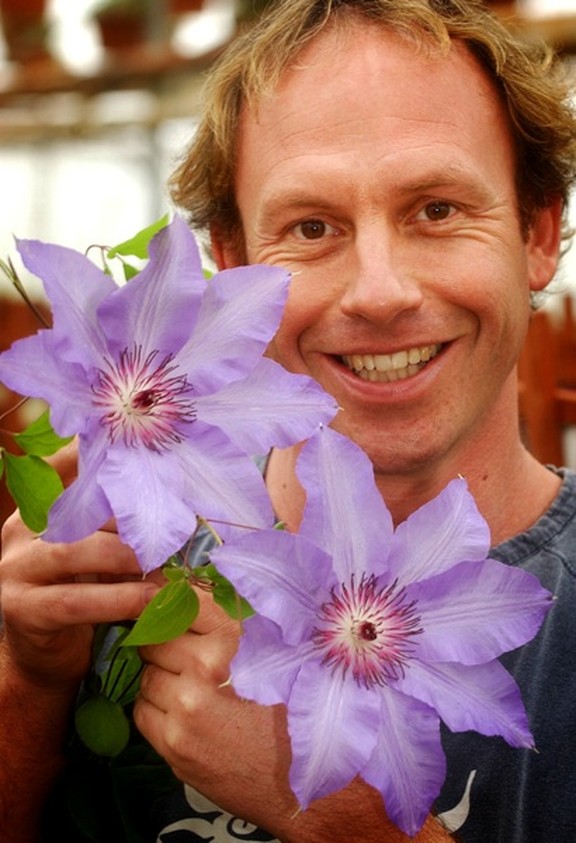 Clematis back in the spotlight | Vancouver Sun