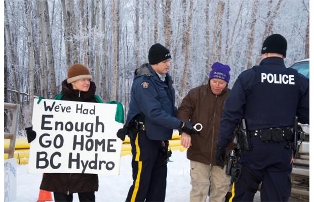 Daphne Bramham: Forget Oregon, high-stakes standoff taking place right ...