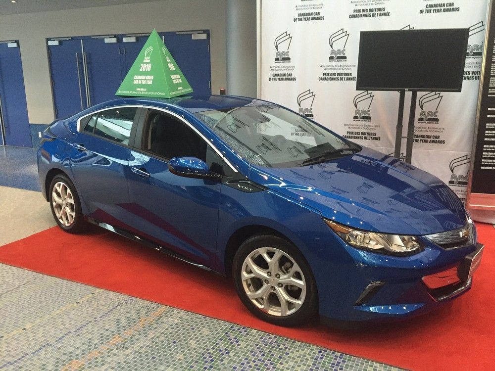 Electric vehicle numbers growing in B.C., but still far behind gas ...