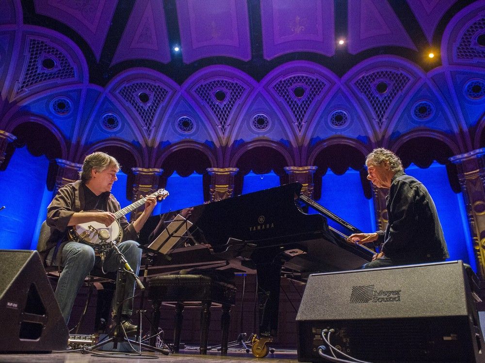 Review: Bela Fleck and Chick Corea's concert classical, enchanting | Vancouver Sun